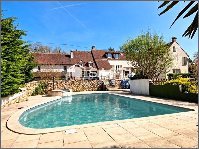 Maison 12 pièces à Pommeuse, à vendre