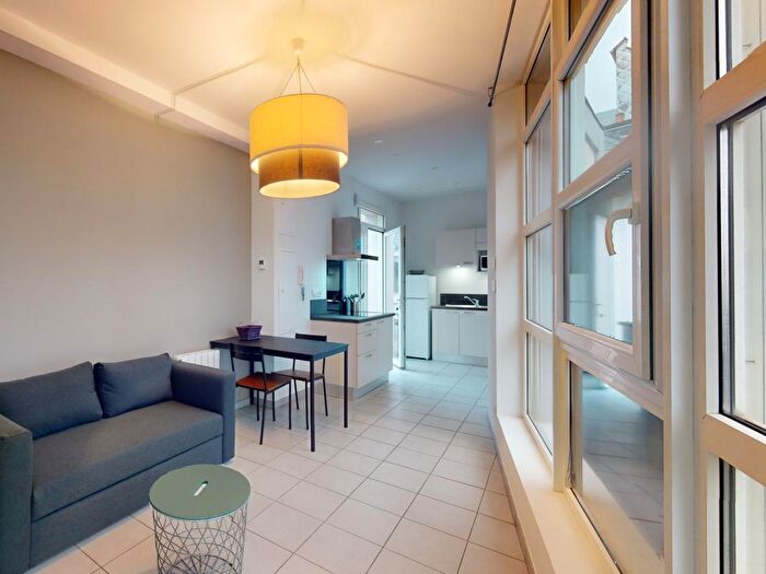 Appartement à louer - Rodez, Saint-Eloi, Camonil - 2 pièces - 1 chambre