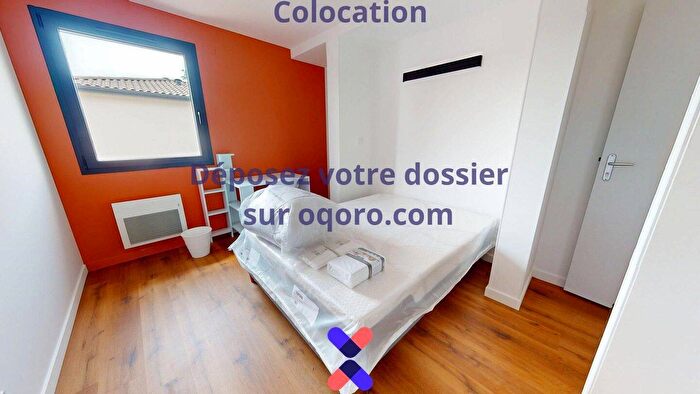 Maison 16 pièces à Le Village, Saint-Priest, à louer