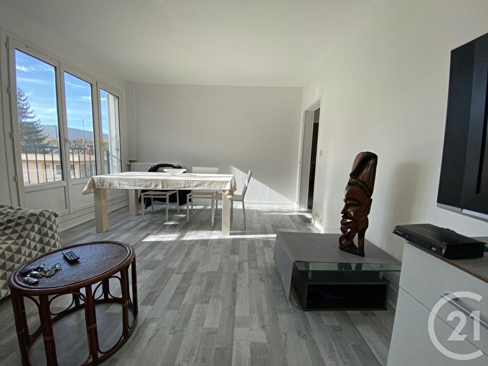 Lucé, Centre-ville - Appartement 2 pièces à louer
