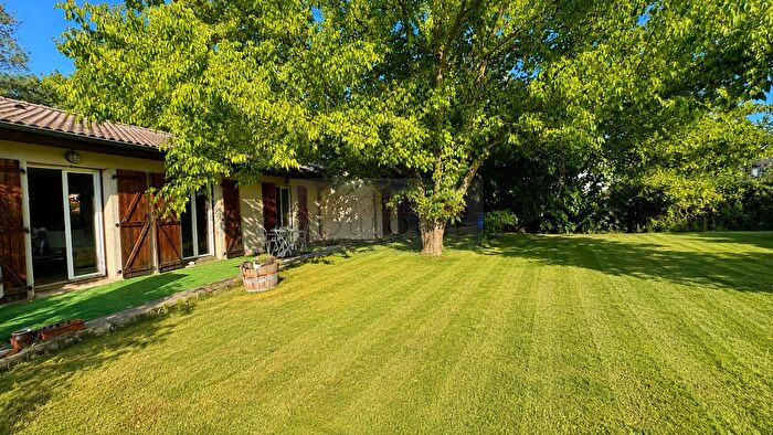 Labastide-Saint-Sernin : Maison 4 pièces à vendre