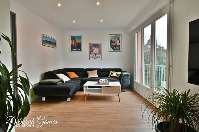 Appartement à vendre - Billère, Centre-ville - 3 pièces - 2 chambres