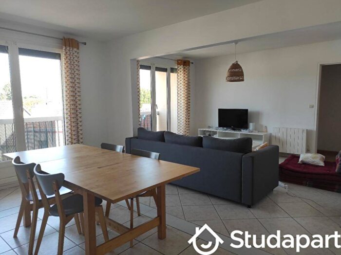 Maison Blanche-Wilson, Reims : Appartement 1 pièce à louer