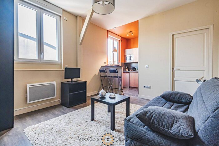 Centre Ville, Reims : Appartement 1 pièce à louer