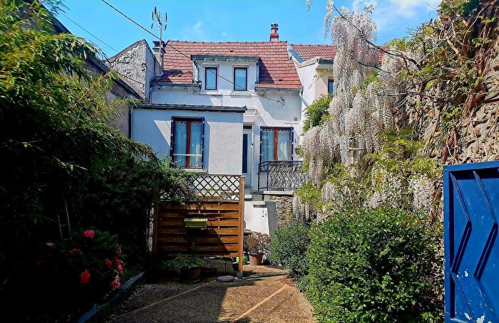 Maison à vendre - Triel-sur-Seine - 4 pièces - 3 chambres