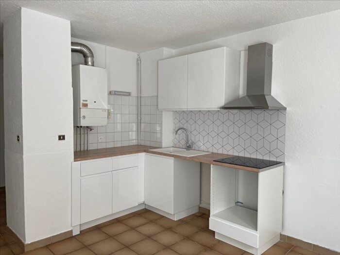 Appartement à louer - Béziers, Champ de Mars - 2 pièces - 1 chambre