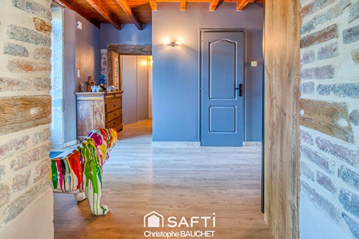 Maison à vendre - Attignat - 8 pièces - 6 chambres