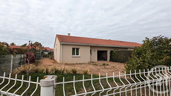Pessat-Villeneuve : Maison 2 pièces à louer