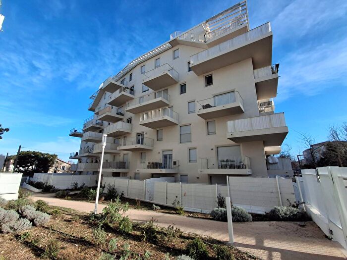 Appartement à louer - Sainte Marguerite, Marseille ème - 3 pièces - 2 chambres