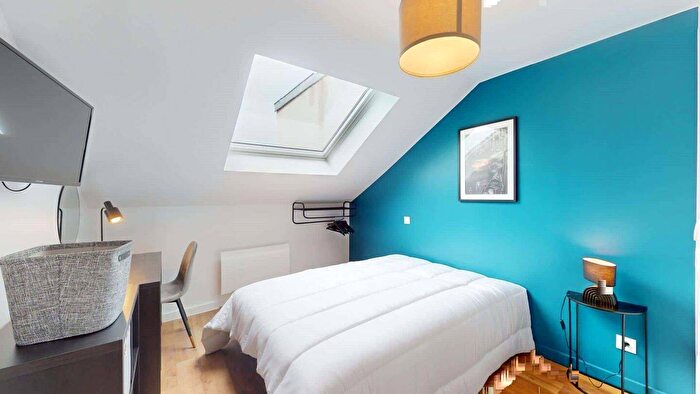 Appartement à louer - Barbâtre-Saint Remy-Verrerie, Reims - 1 pièce