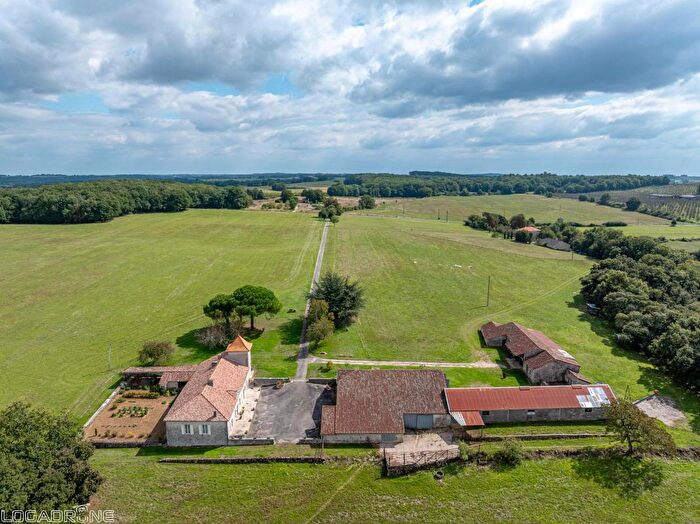 Maison 6 pièces à Sainte-Colombe-de-Villeneuve, à vendre