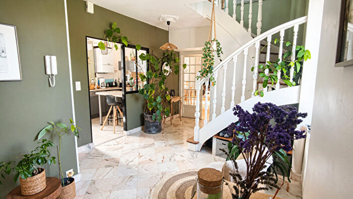 Appartement à vendre - Saint-Sébastien-sur-Loire, Ouest - 5 pièces - 4 chambres