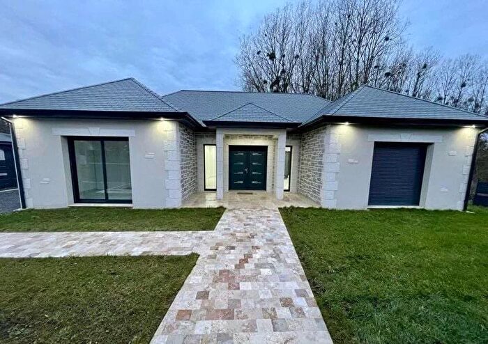 Maison à vendre - Contres - 4 pièces - 3 chambres