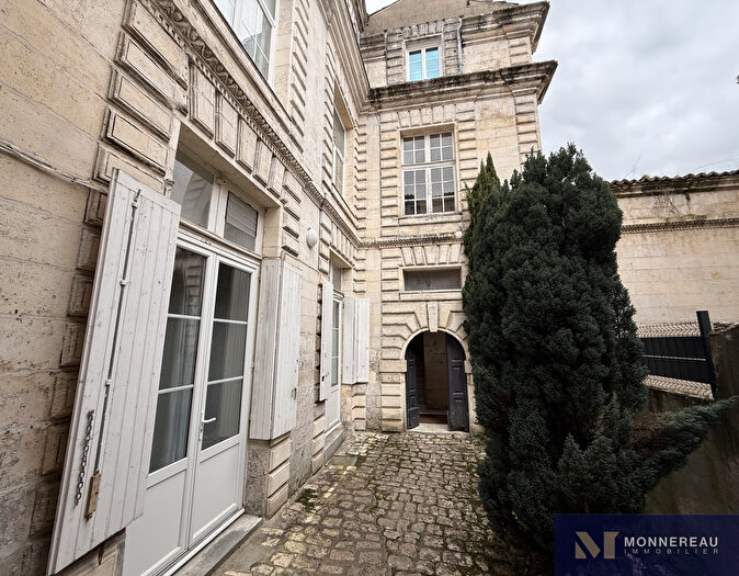 Appartement à vendre - Angoulême, Le Vieil Angoulême - 2 pièces - 1 chambre