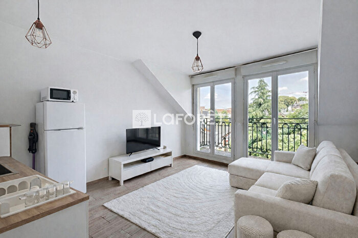 Appartement à louer - Villiers-sur-Marne, Centre-ville - 1 pièce