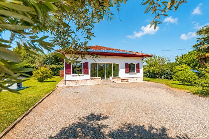 Maison 1 pièce à Saint-Cirice, à vendre