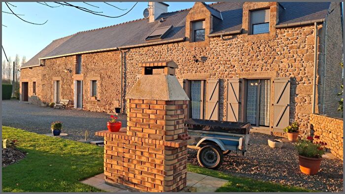 Maison à vendre - Noyal-sous-Bazouges - 5 pièces - 3 chambres