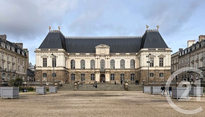 Appartement à vendre - Quartiers Centre, Centre-ville - 5 pièces - 2 chambres