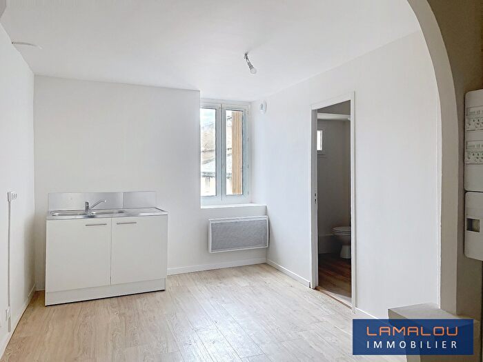 Appartement à louer - Bédarieux - 2 pièces - 1 chambre