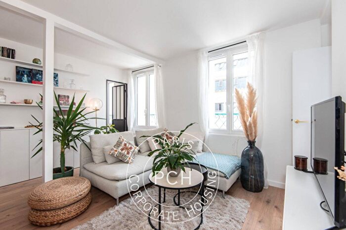 Appartement à louer - Grandes Carrières-Clichy, Paris ème arrondissement - 3 pièces - 2 chambres