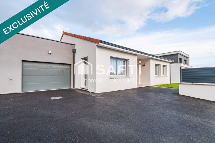 Maison à vendre - Ormes - 6 pièces - 4 chambres