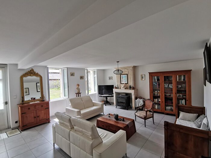 Maison à vendre - Reignac - 7 pièces - 4 chambres