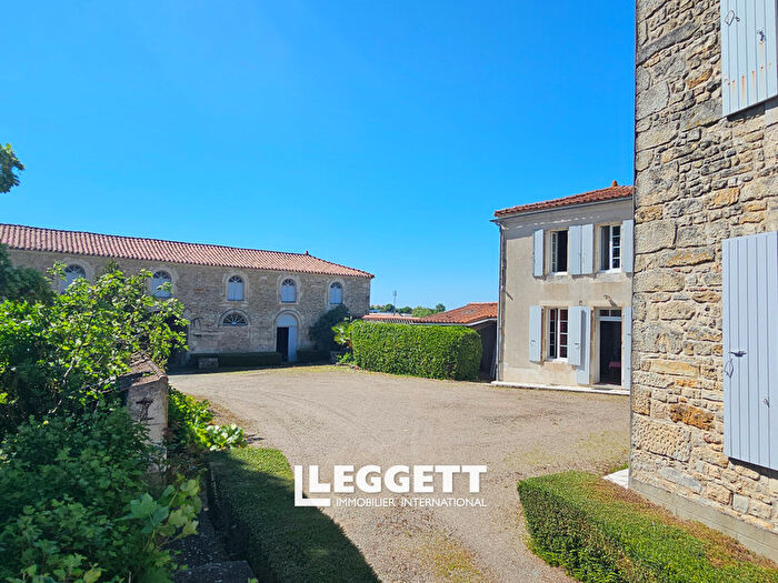 Maison à vendre - Sainte-Hermine - 10 pièces - 6 chambres