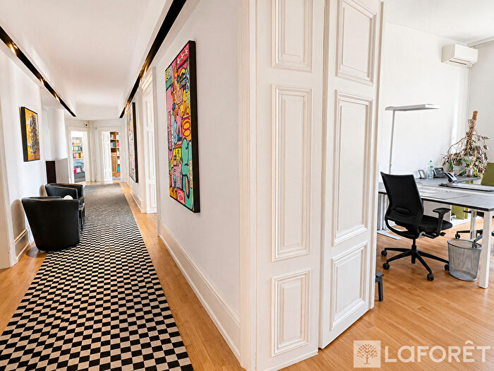Appartement 8 pièces à Strasbourg, Forêt Noire, à vendre