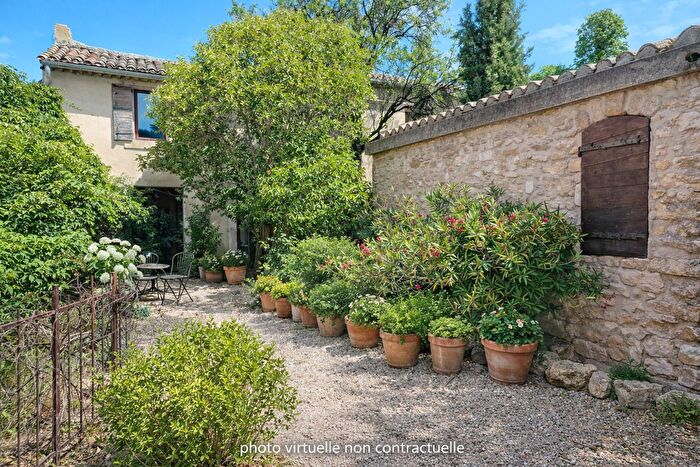 Maison 8 pièces à vendre à Robion