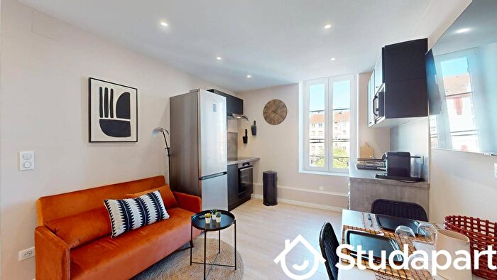 Appartement à louer - Fauconnet, Dijon - 1 pièce - 1 chambre