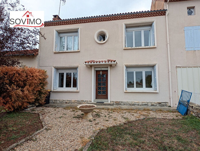 Pleuville : Maison 8 pièces à vendre