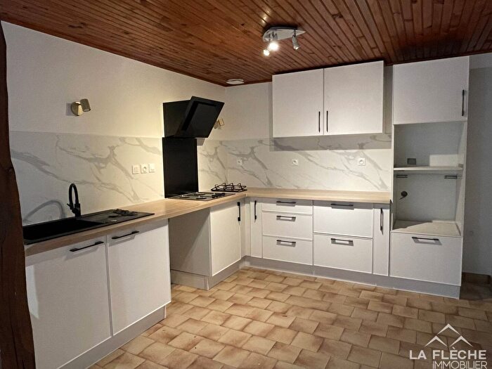 Maison à louer - La Chapelle-aux-Choux - 4 pièces - 3 chambres