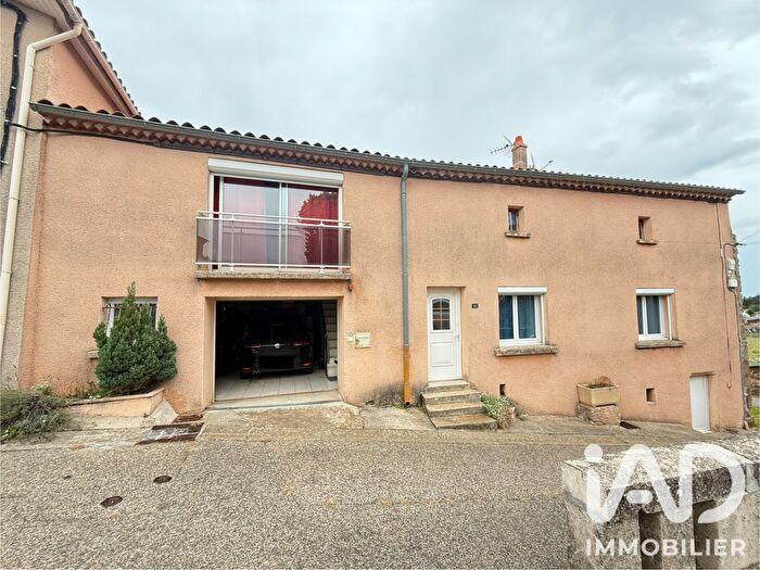 Saint-Romain-d'Ay : Maison 4 pièces à vendre
