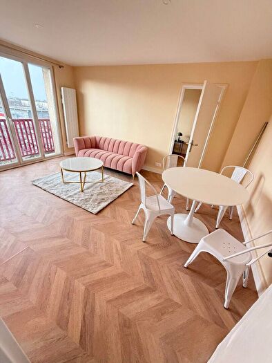 Appartement à louer - Le Mainguy-Le Moulin à Vent, Bondy - 2 pièces - 1 chambre