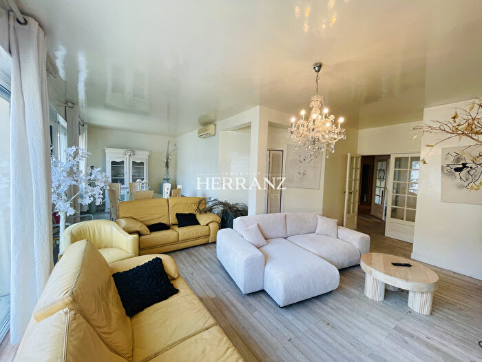 Appartement à vendre - Libourne, Centre-ville, Bastide, Gare - 5 pièces - 3 chambres