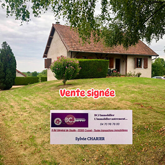 Maison à vendre - Saint-Christophe - 5 pièces - 3 chambres