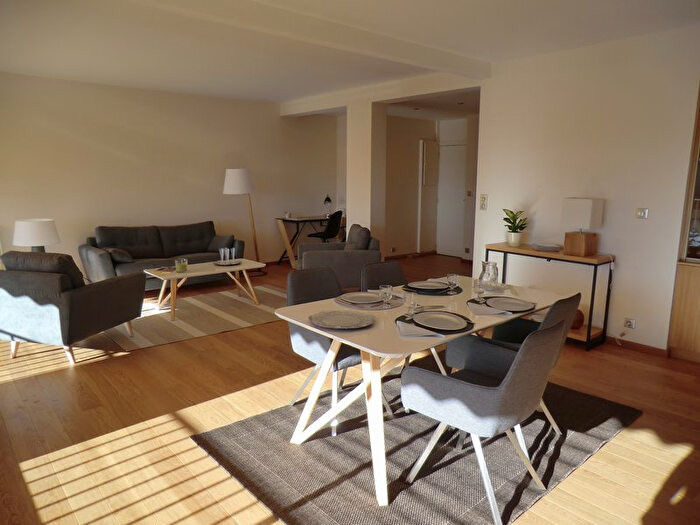 Limoges, Centre-ville, Hôtel de Ville, Emailleurs : Appartement 3 pièces à louer