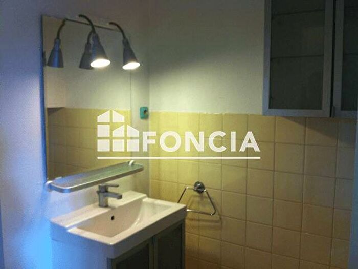 Appartement à louer - Les-Iles Nord, Seyssinet-Pariset - 2 pièces - 1 chambre