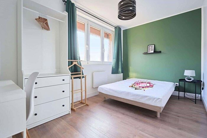 Appartement à louer - Caulier, Lille - 1 pièce