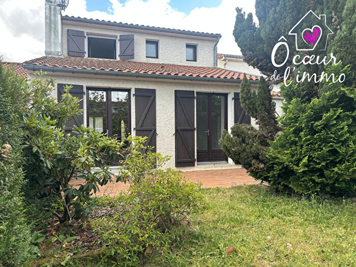 Maison 5 pièces à Mortagne-sur-Sèvre, à vendre