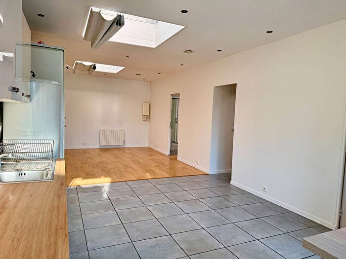 Maison à louer - Gabriel Péri-Estienne dOrves, Colombes - 4 pièces - 3 chambres