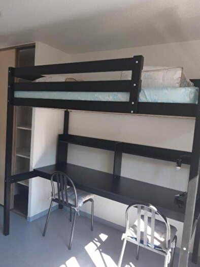 Appartement à louer - Centre Ville, Chambéry - 1 pièce