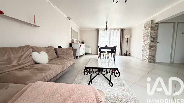 Maison à vendre - Dammarie-les-Lys, LAbbaye du Lys, Centre-ville, Soubiron - 6 pièces - 4 chambres