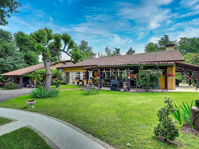 Maison 8 pièces à vendre à Saint-Laurent-de-Mure