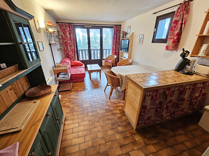 Appartement à vendre - La Salle-les-Alpes - 3 pièces - 3 chambres