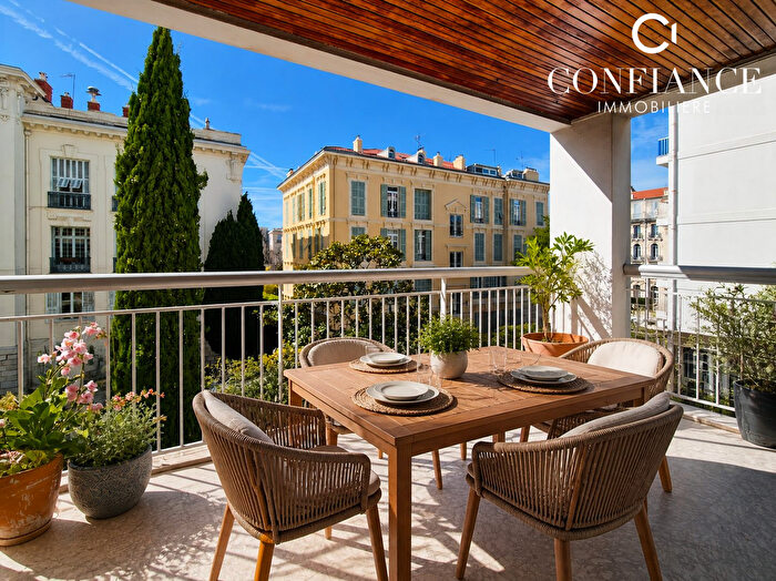 Appartement 3 pièces à Nice, Cimiez, à vendre