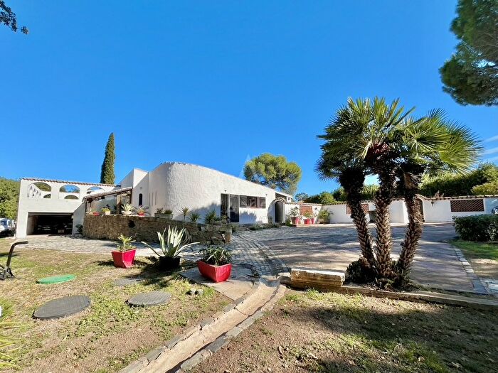 Maison à vendre - Saint-Thibéry - 5 pièces - 3 chambres