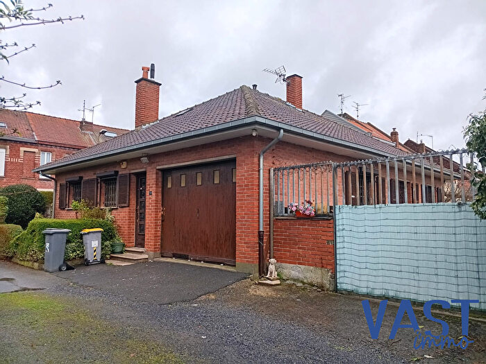 Maison à vendre - Tourcoing - 5 pièces - 4 chambres