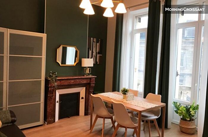 Appartement à louer - Bordeaux, Gare Saint-Jean - 2 pièces - 1 chambre