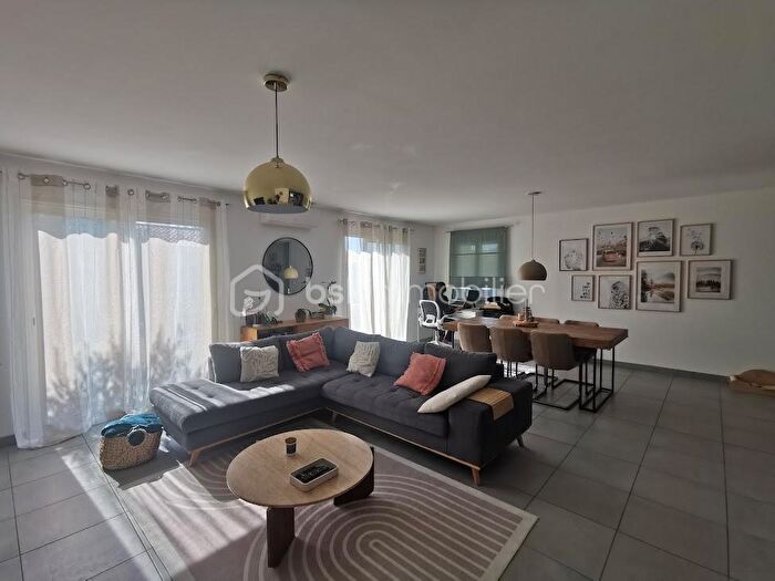 Maison à vendre - Vallon-Pont-dArc - 4 pièces - 3 chambres